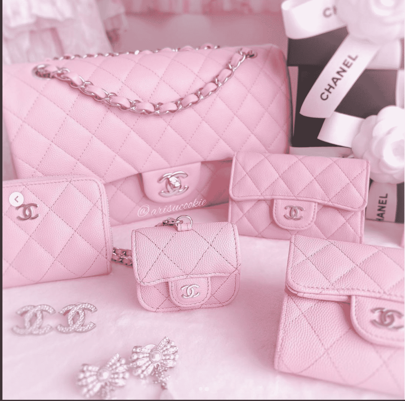 The Best Pink Chanel Bag? Comparison between the 22c Pink and Series 9 ...