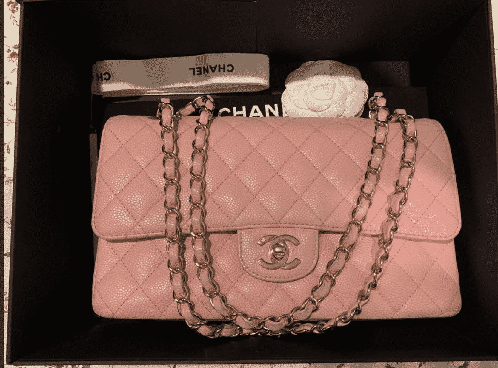 The Best Pink Chanel Bag? Comparison between the 22c Pink and Series 9 ...