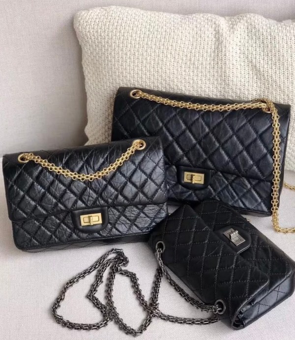 Chanel Diana Bag. Complete Guide (sizes, materials, prices & more ...