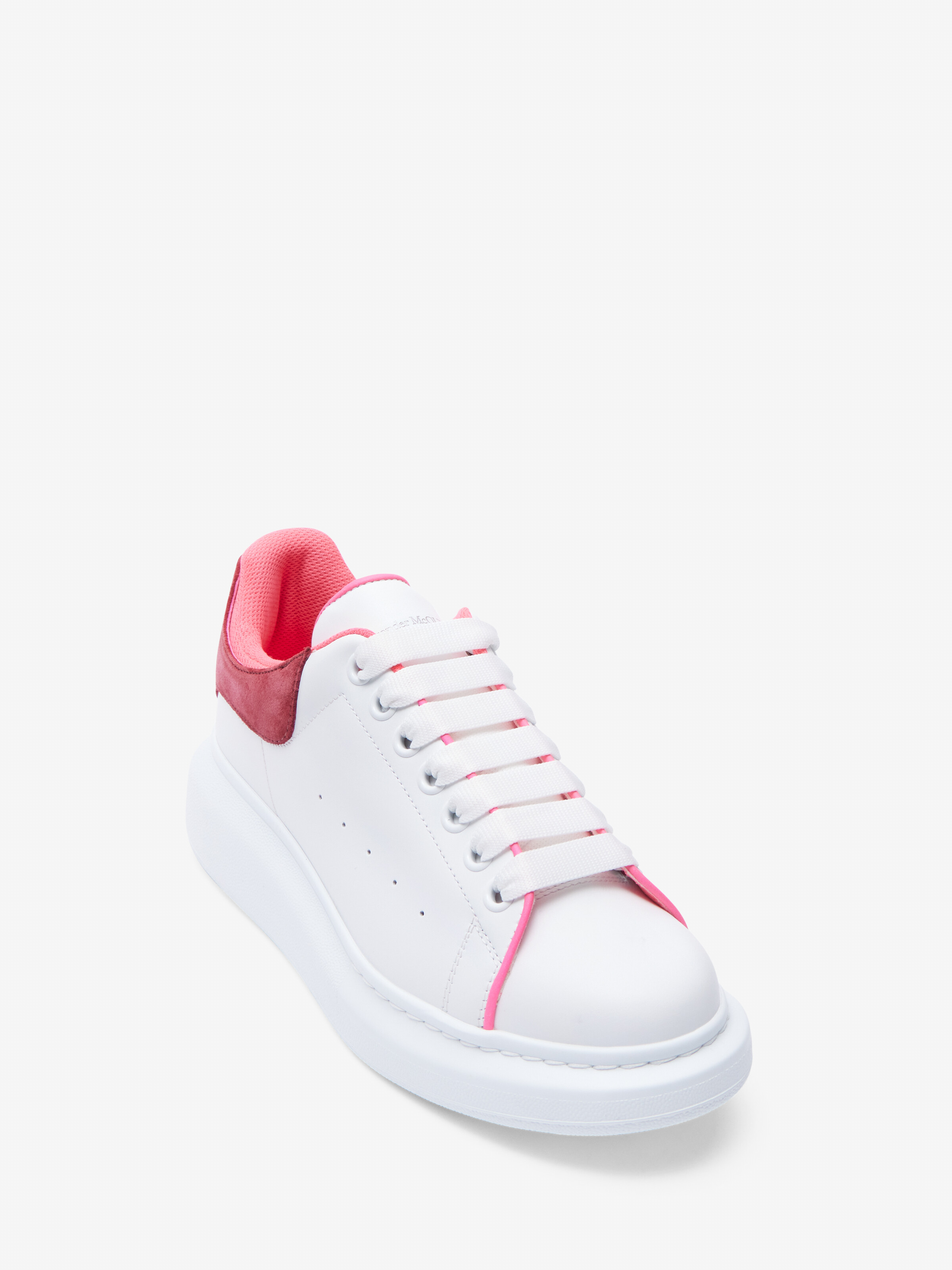 15 Best Designer Shoes for Wide Feet – Luxe Front