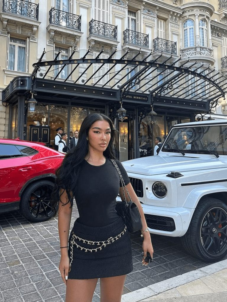 73 Chanel Bag Outfits Ideas That Will Keep You Inspired – Luxe Front